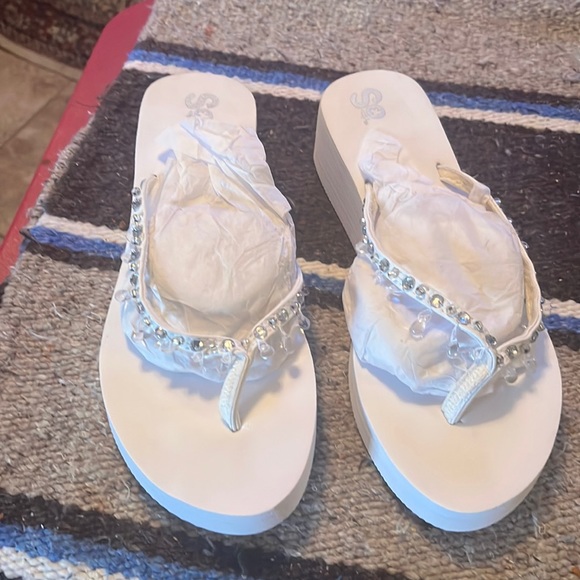 SO | Shoes | So Wedge Flip Flops Sandles | Poshmark